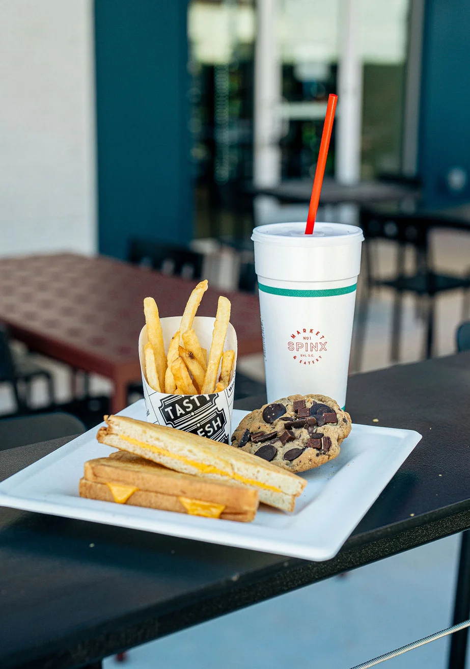 Spinx Market & Eatery