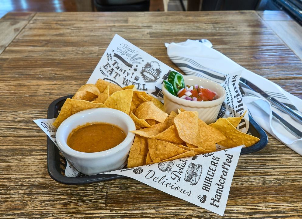 Arc Light Bar and Grill inside the Clarion 441 Rio Concho Drive | Toast