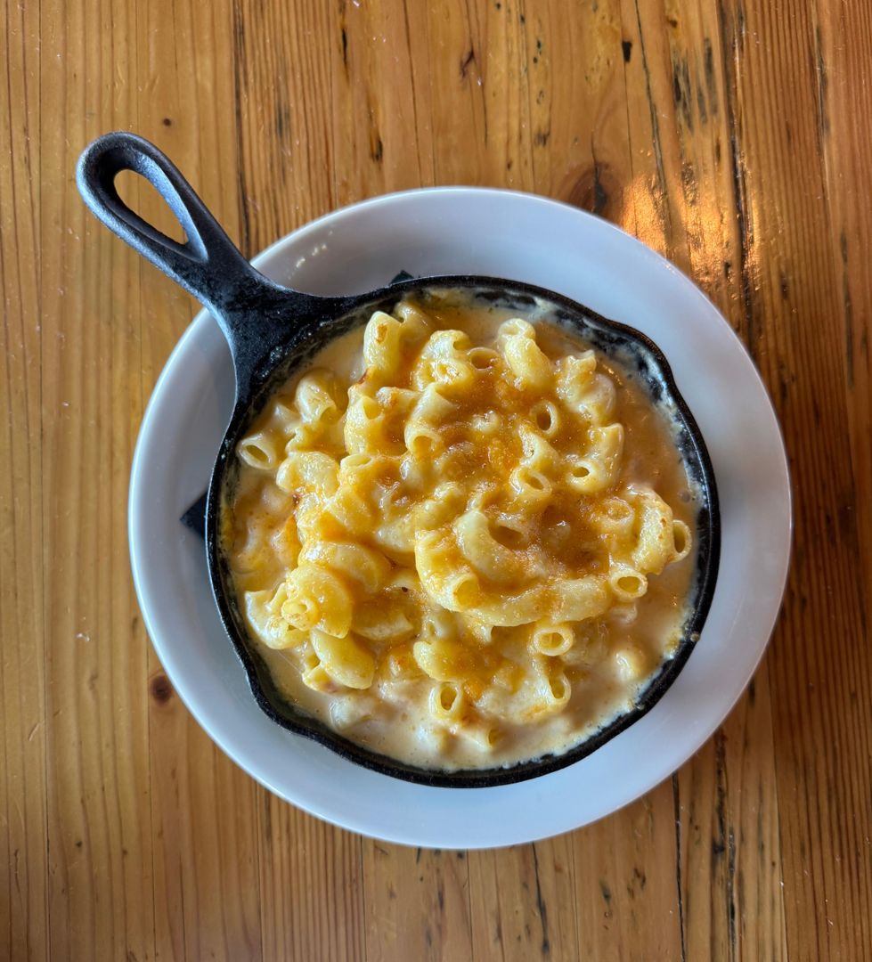 Eight Acres Kitchen & Bar | Toast