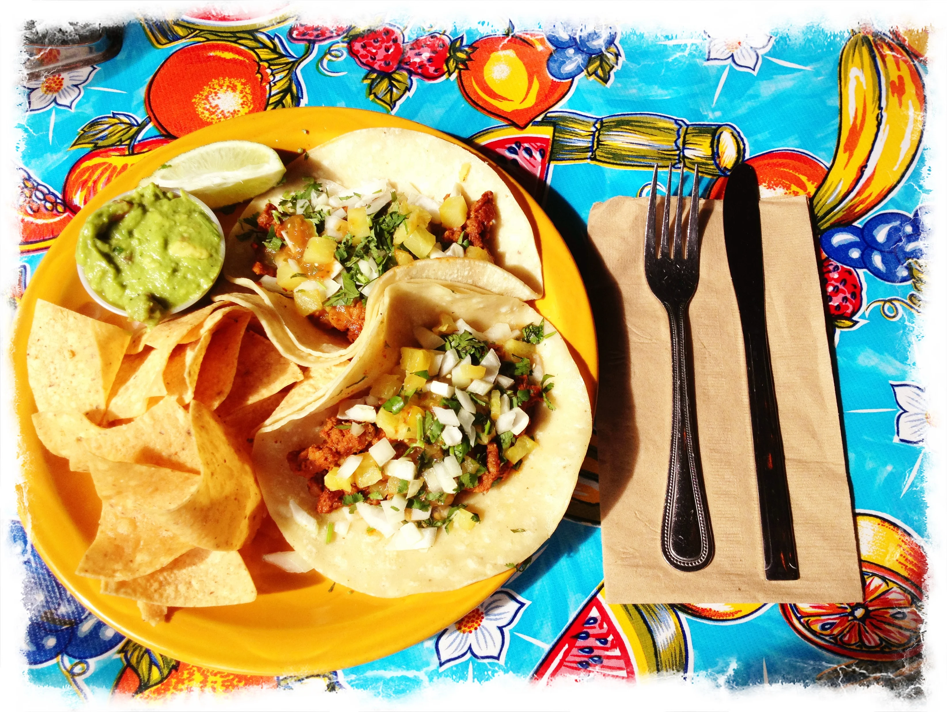 Joe's Taco Lounge & Salsaria
