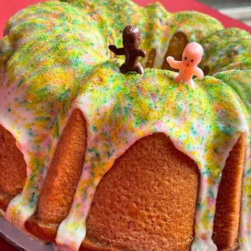 Sahm's Ale House Carmel - Whole King Cake