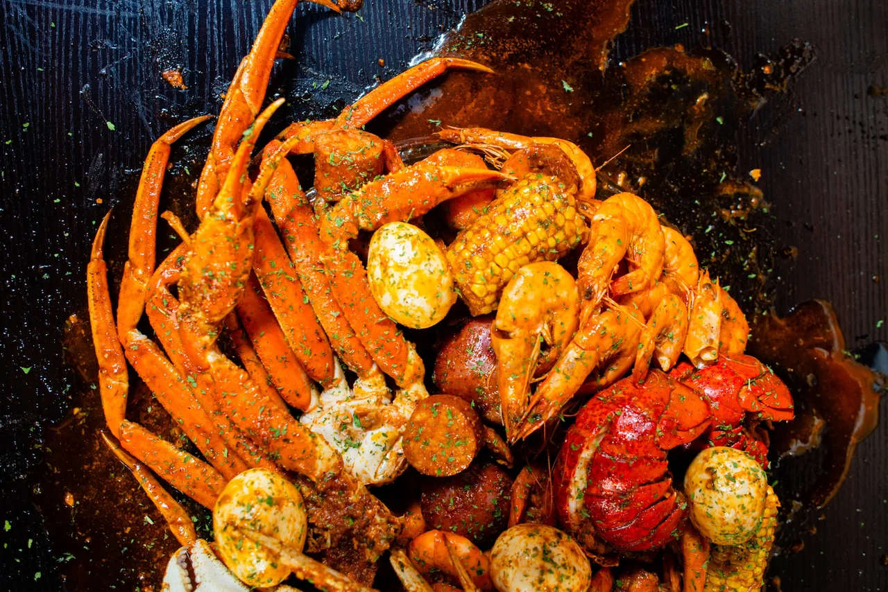 3900 Williams Boulevard - New Year Special