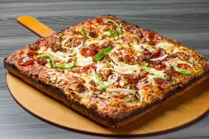 Build Your Own Pizza Small | Aubree's Pizzeria & Grill