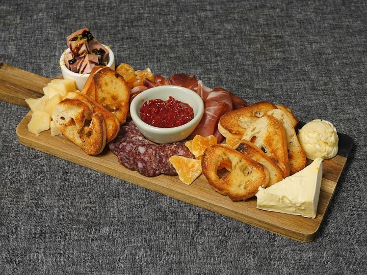 Picnic Linden Hills - Cheesecake