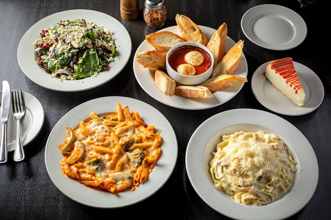 The Pasta Bowl - Wicker Park 1852 W North - Conchigie al Fuso