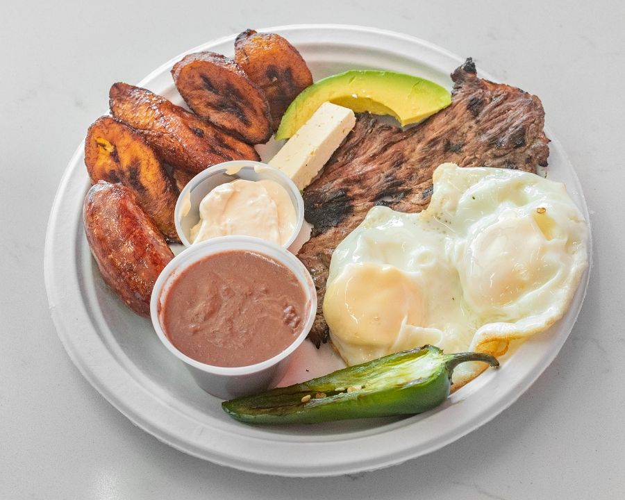 Mi Tierra - Fredricksburg NEW 10756 PATRIOT HIGHWAY - juguete botella