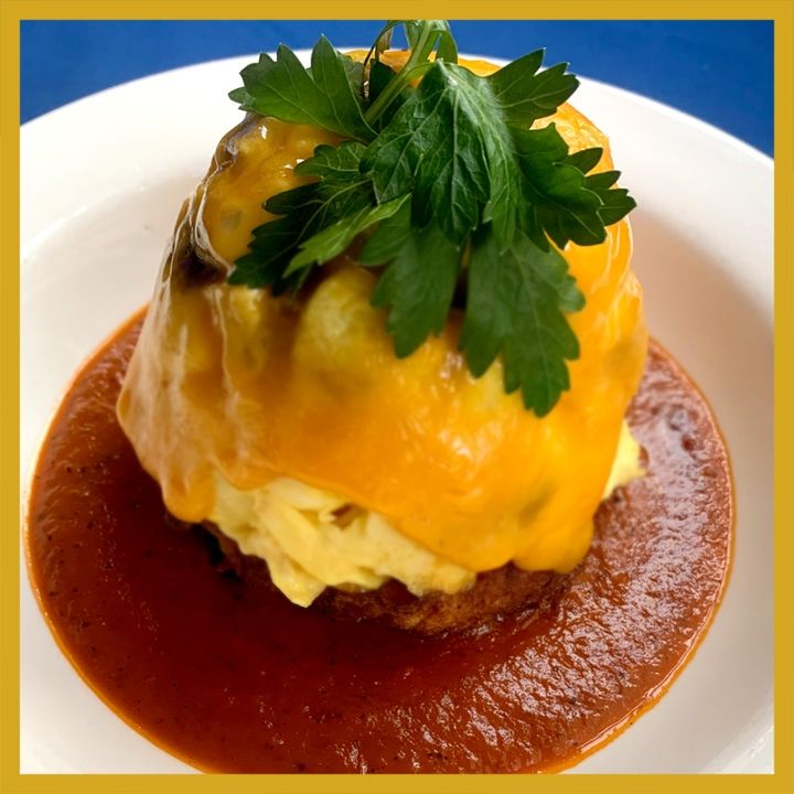 Beach Cafe 1326 2nd Avenue - Chocolate Brownie with Ice Cream >