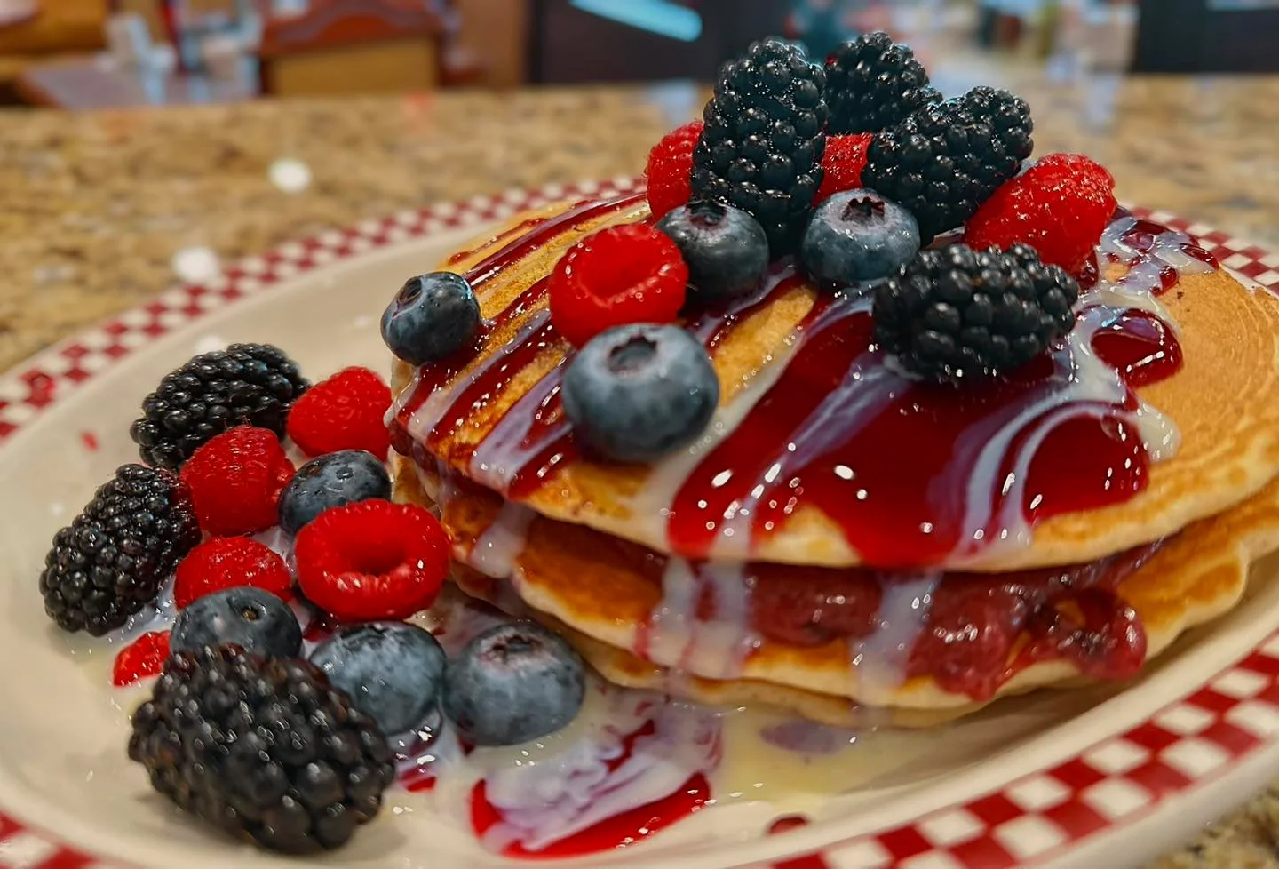 2427 Lathrop Avenue - Crackers