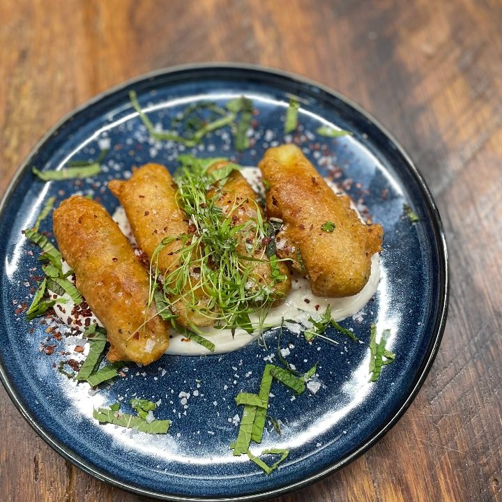 Semolina Kitchen & Bar - Buffalo Eggplant Pizza