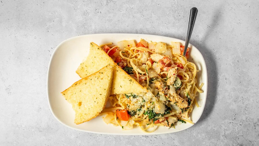 Spicy Chicken Linguine | Smoky Mountain Pizza