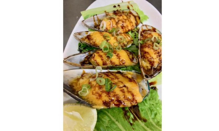 Angry Fish Sushi 16250 E 14th St Suite A - (8pcs) Salmon Sashimi