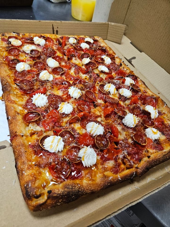 Izzy's Pizza | Toast