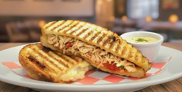 Fusion Bites 6714 Outer Loop | Toast