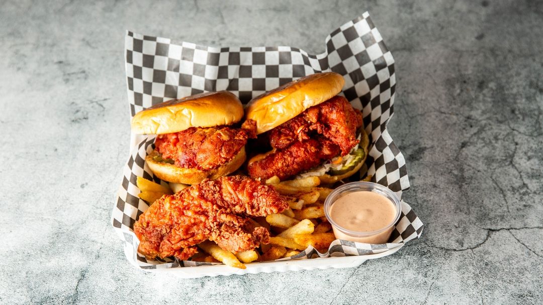 Simba's Hot Chicken - Markham 2761 Markham Road - Smash Burger