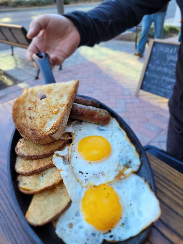 Cafe Kindred - Mojo and Syrup