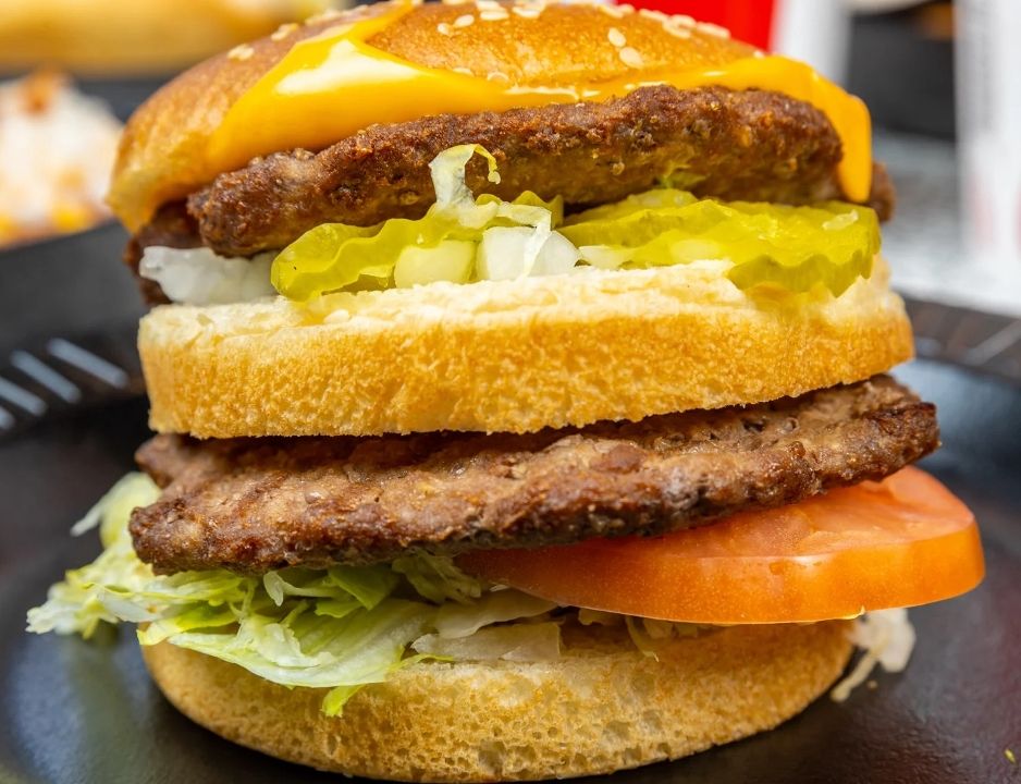 435 East Lincoln Avenue - PIZZA BURGER