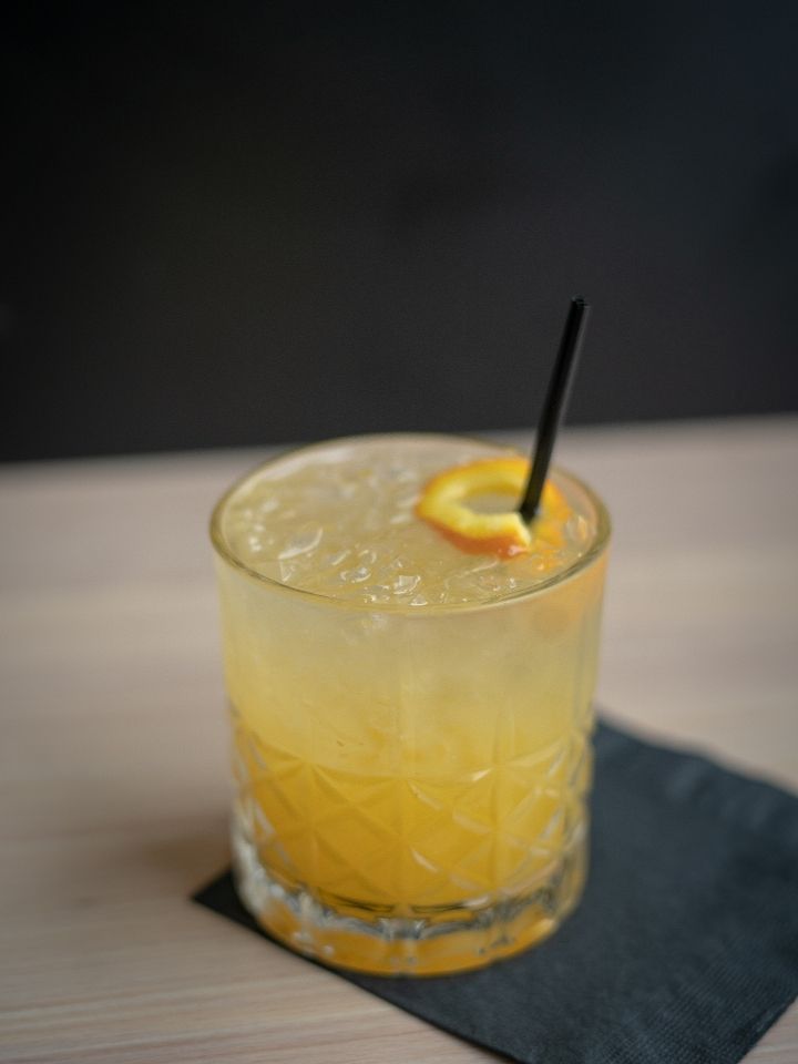 Cast Plates & Pints | Toast