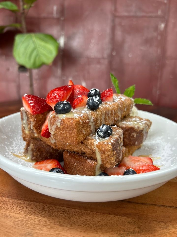 Toast Coffee + Kitchen Port Jeff Sta. | Toast