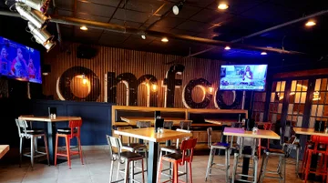 Tom Foolery's Restaurant