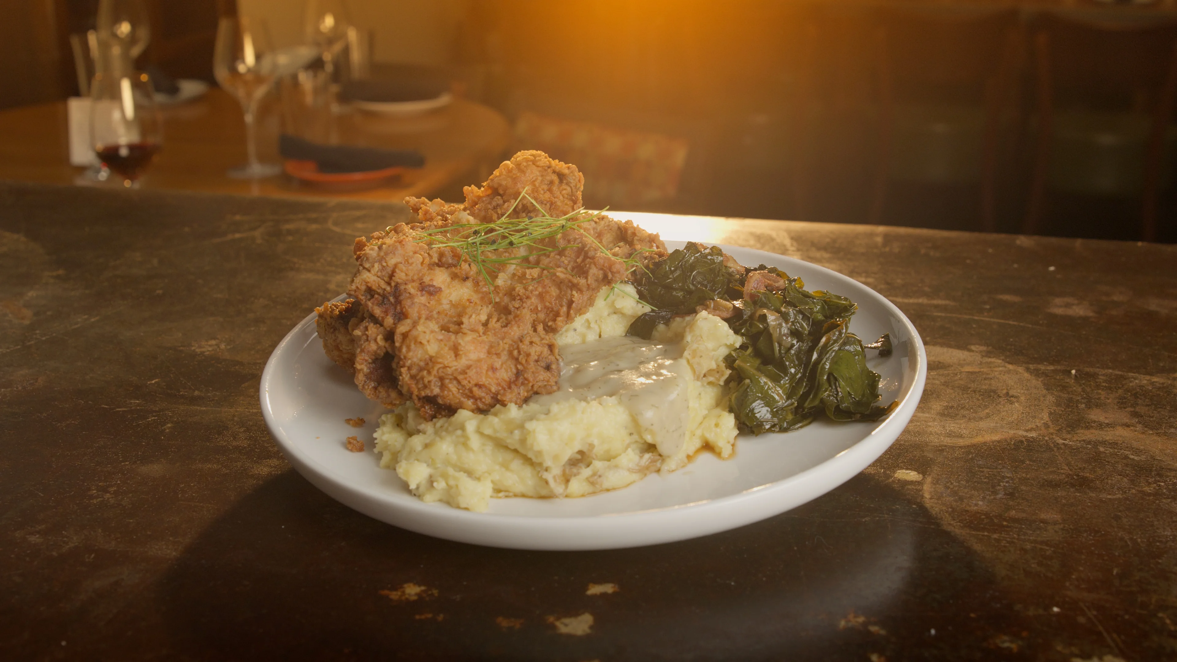 Flying Pig Pub & Kitchen