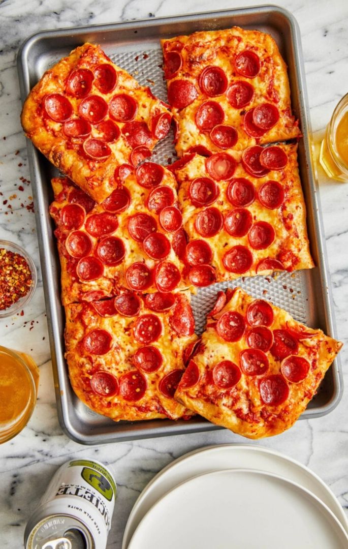 Lisa's Pizzeria Medford - 16" Cheese/16" Pepperoni