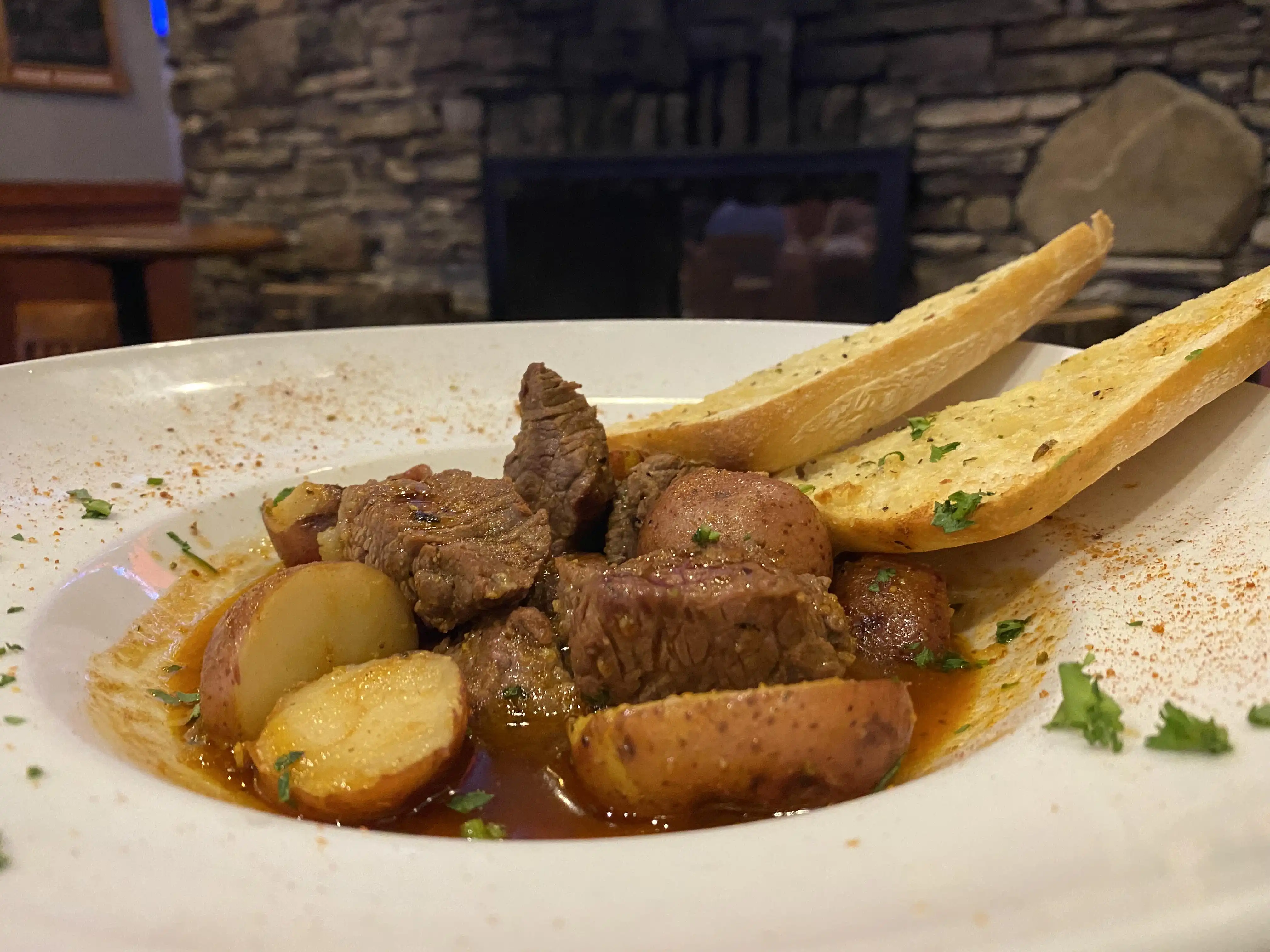 Mokena - BBQ Brisket Flatbread