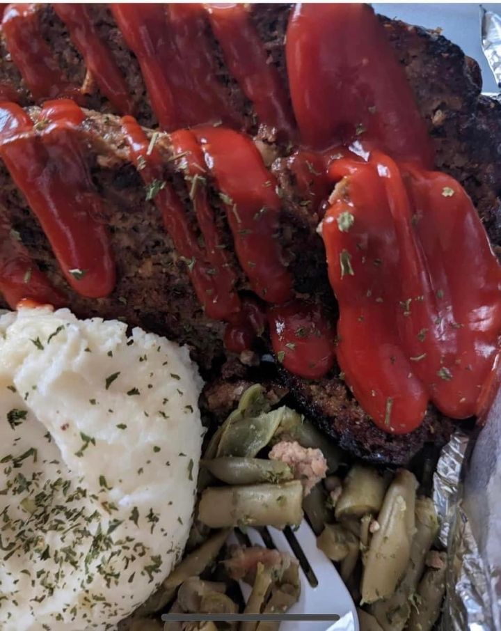 23 W Broad St - Apple Juice