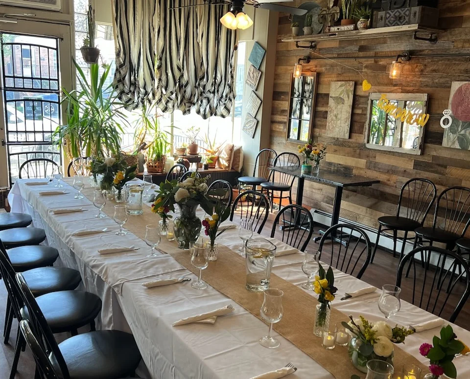 The little food cafe