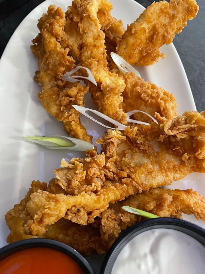 Escada Restaurant & Bar - Alla Vodka with Chicken