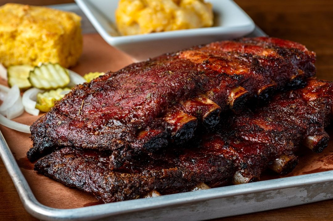 Joe's Real BBQ - Jumbo Baker with Meat