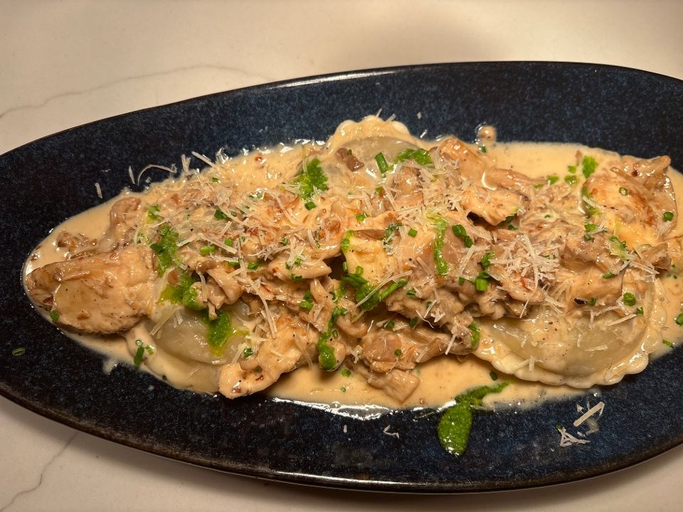 Larkin's Camperdown - Egg BLT