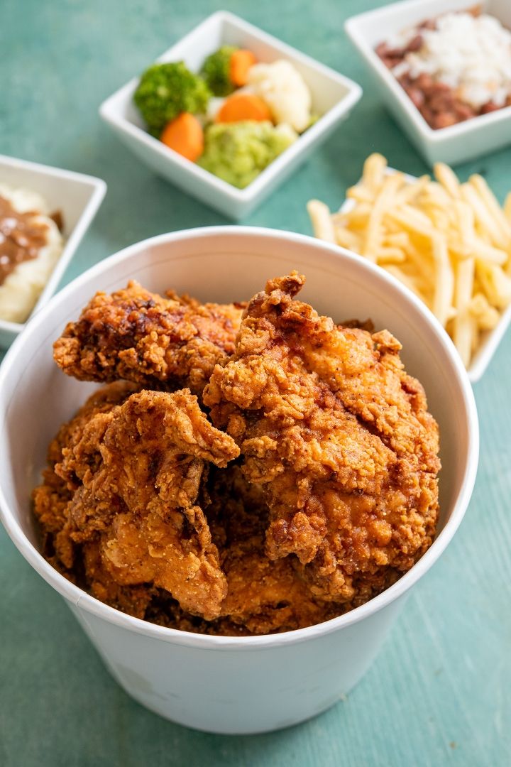 Breast Bucket (6 Boneless Breasts) | Georgia's Restaurant