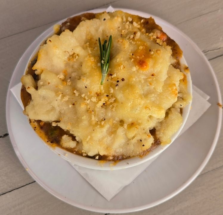 City Lines Bar & Grill - Salted Caramel Apple Pie Cheesecake