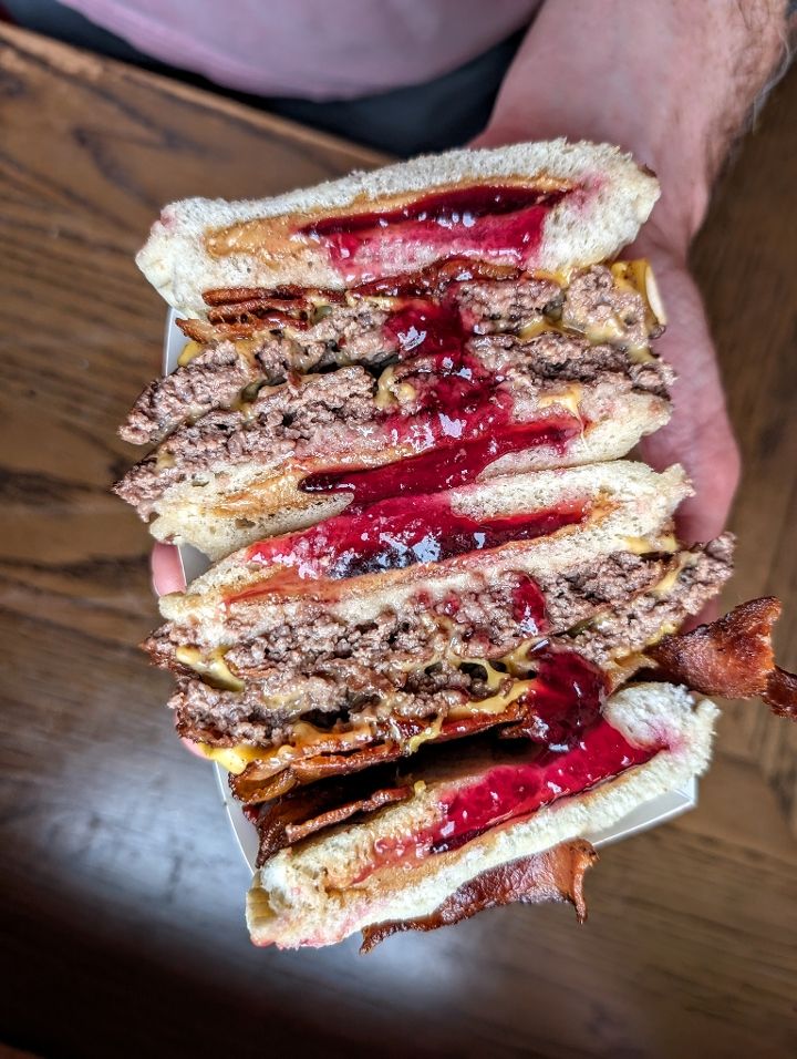 Swillburger - UNCRUSTABLE BURGER