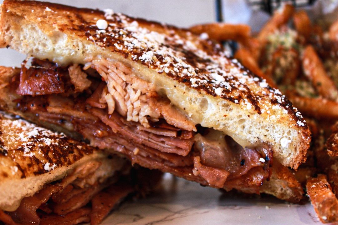 Downtown Eats 251 W Memorial Dr. | Toast