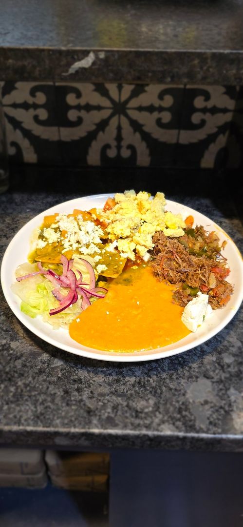 LA MACHACA de mi amá 11809 East Colfax Avenue - Topo Chico 355mll