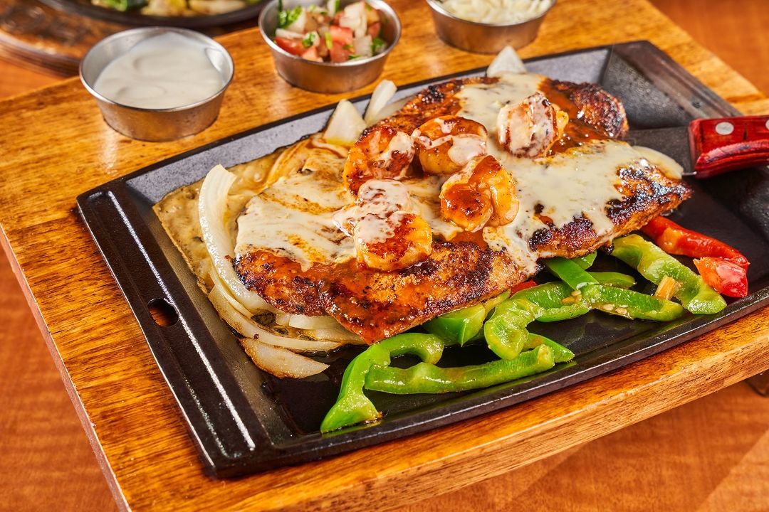 Pollo De La Costa Skillet | Nacho House