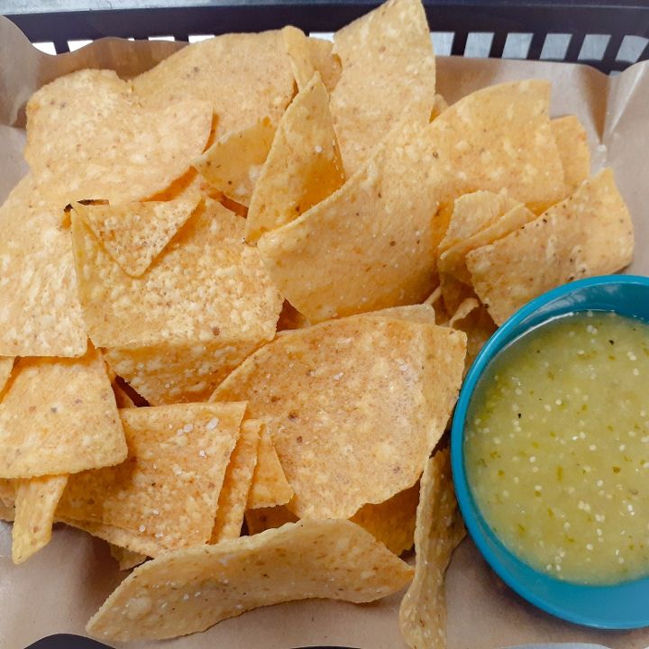 Lazy Oaks Beer Garden 10158 Long Point - BUFFLO CHICKEN RANCH