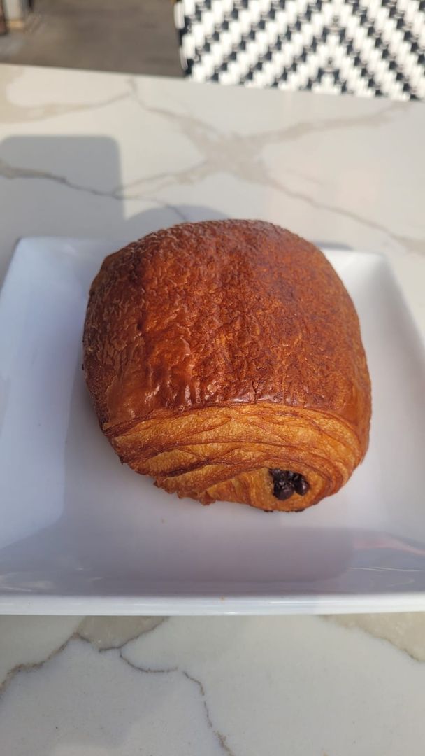 Mensch Bakery 7122 Beverly Boulevard - Halva crumble