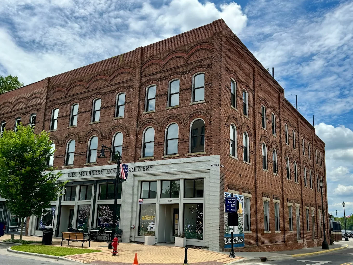 The Mulberry House | Restaurant in Washington, NC