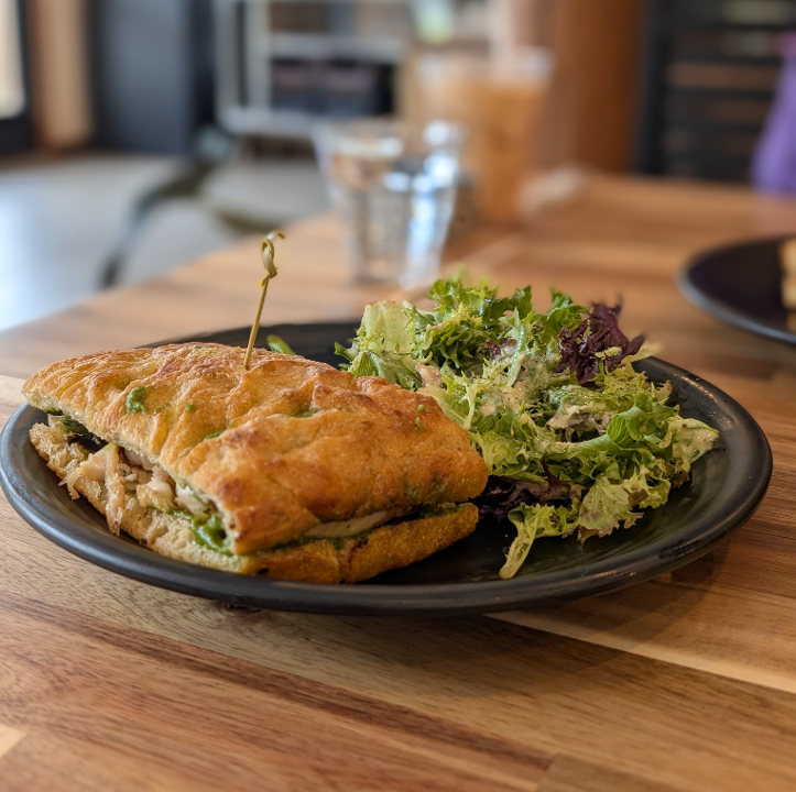 Medio Cafe - Banana Cream Pudding