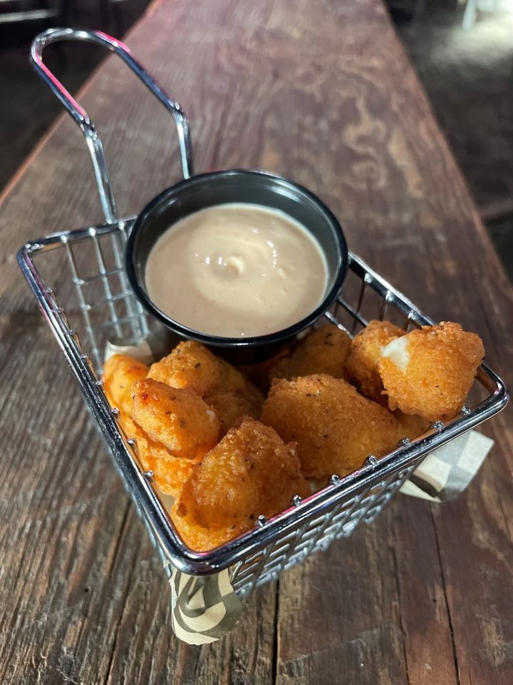 40 Below Public House - Meatball Flatbread