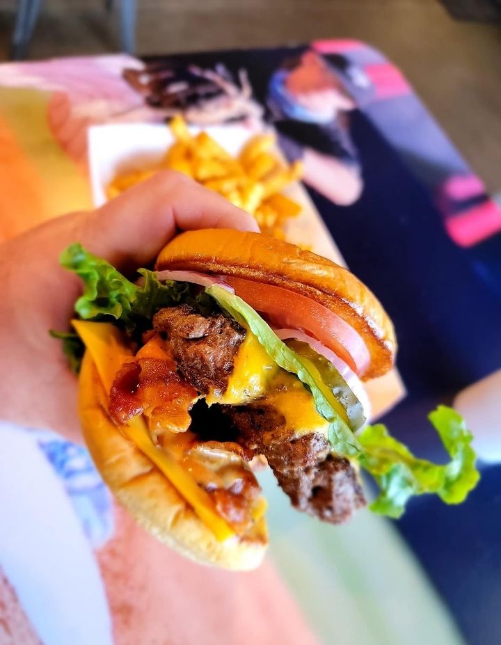 Bay Town Burger Co- Huntsville Brick & Mortar - Par 3 (3 birdies ...