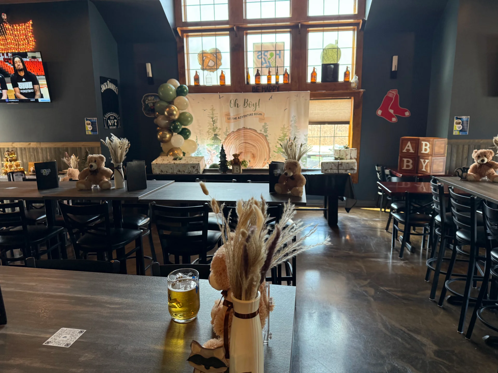 Hops 44 | Sports Bar & Restaurant in Storrs, CT | UConn Partner
