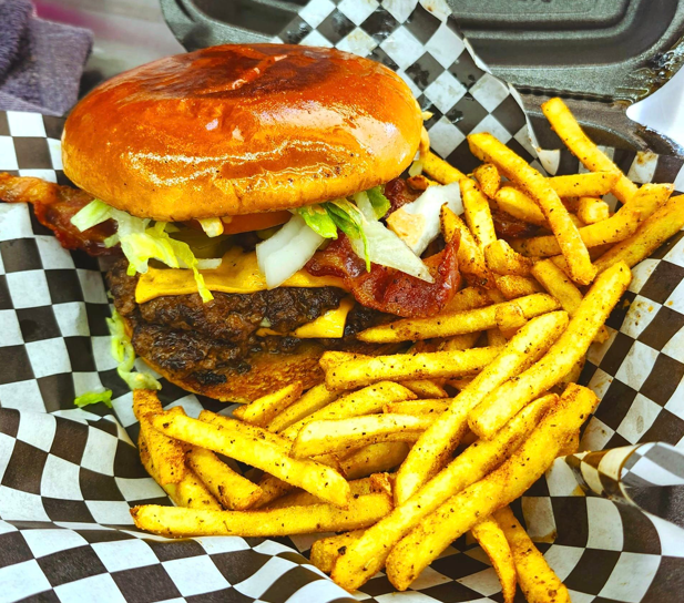 Rolling Stove & Grill - Smashburger 1/2 lb