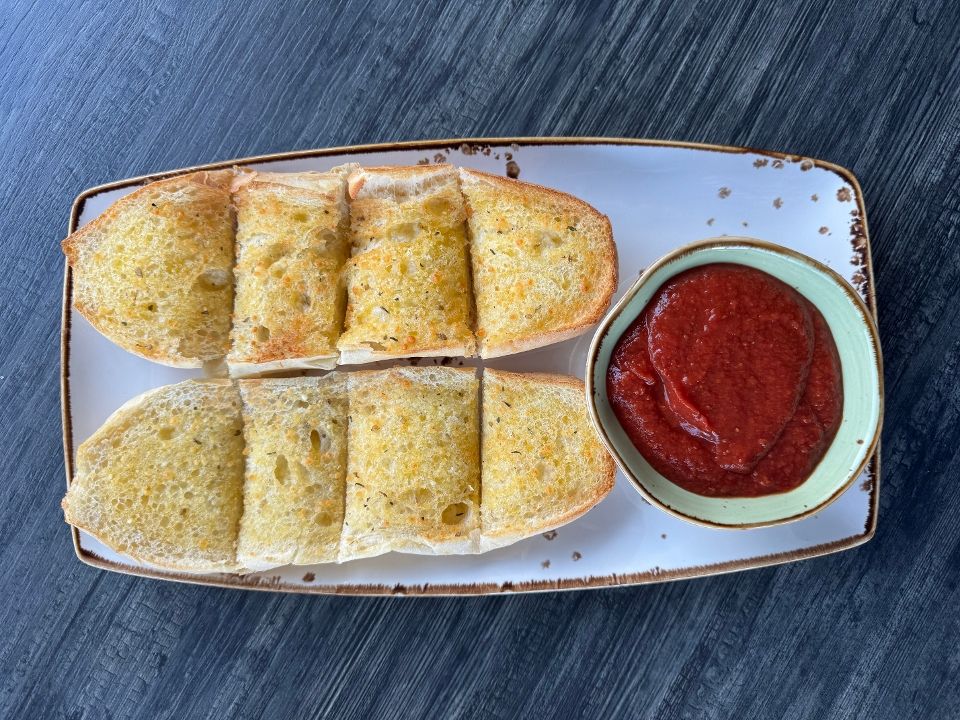 Taranto's Pizzeria - medium gluten free