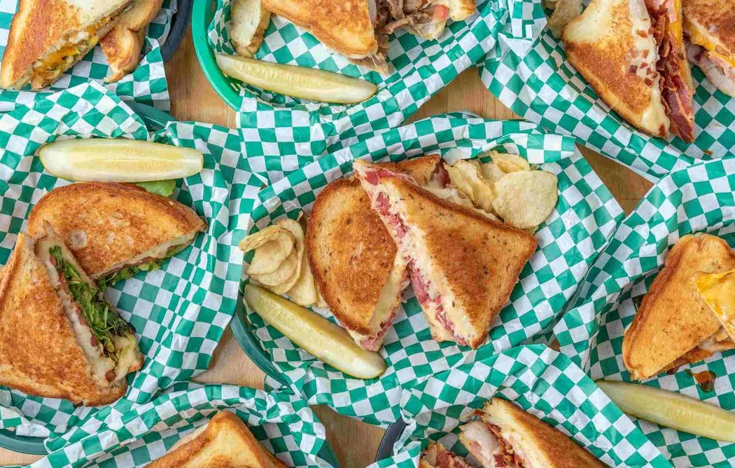 Naperville - Sprite, Can