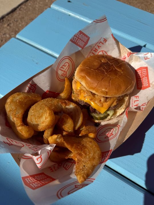 Flyrite Chicken Food Truck | Toast