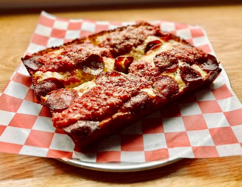 DiMaggio's Pizza Flora - ALL MEAT