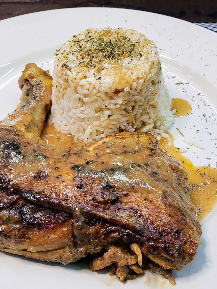 Gigi's Place Soul Foods - Black Eyed Peas w/ White rice